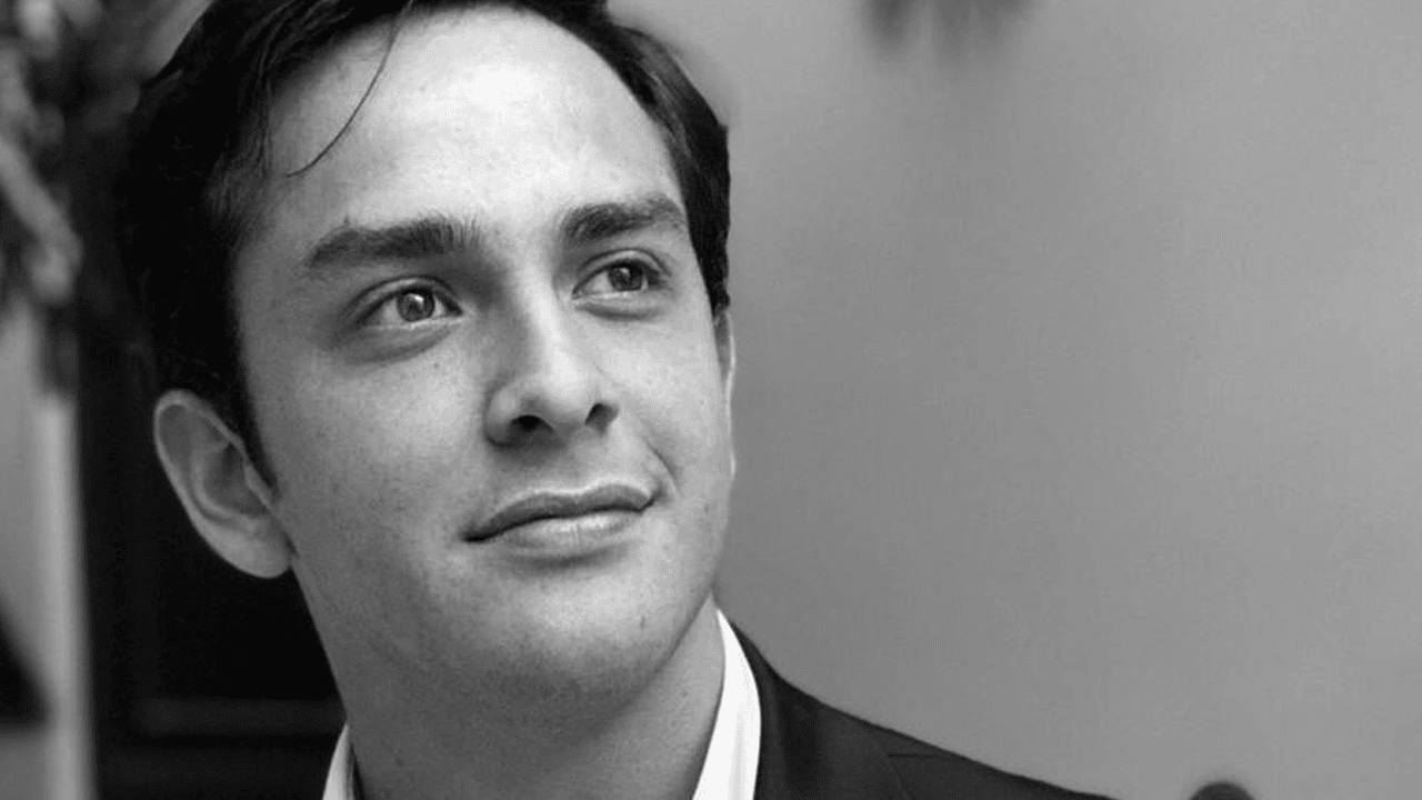 Alberto Robert, cantante tenor celayense, brilla en los escenarios ...